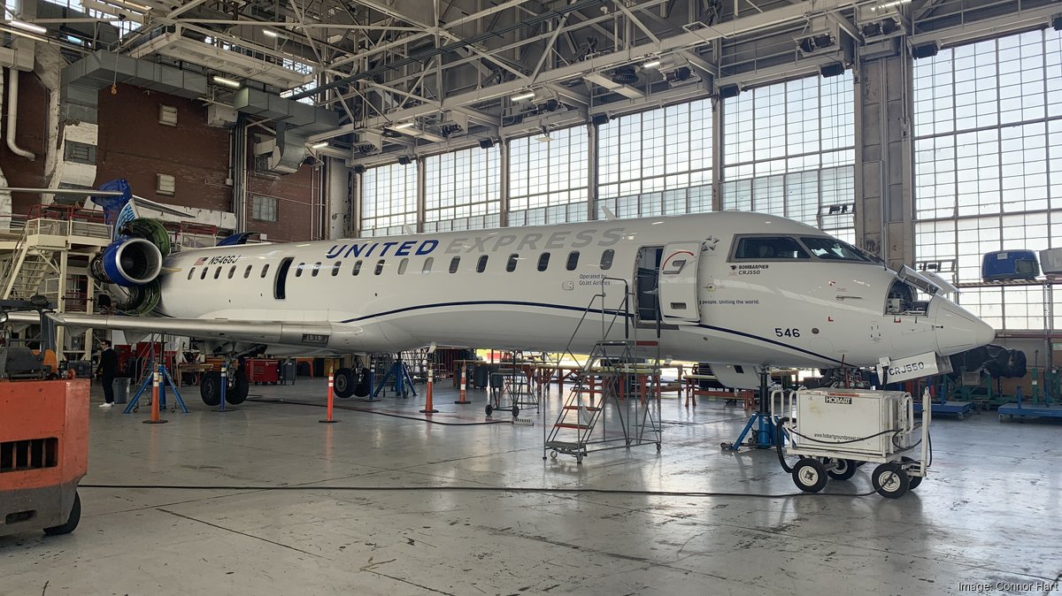 GoJet Airlines flight attendants ratify new contract - St. Louis ...