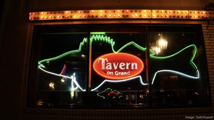 Russell's Bar & Grill to open in Tavern on Grand space - Minneapolis ...