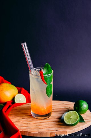 Tii Cup's 10th location brings spiked boba to Uptown Minneapolis ...