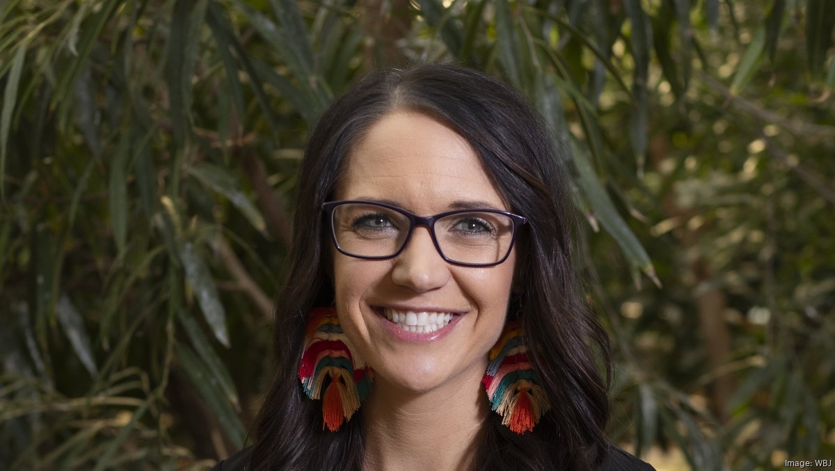 Robyn Davis - Wichita Business Journal