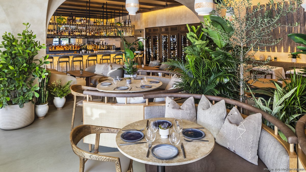 Restaurant service charge ignites debate on tipping and benefits ...