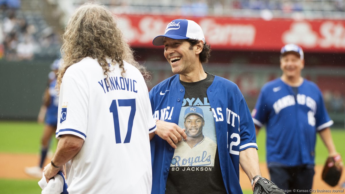 Celebrities participate in 2024 Big Slick softball game - Kansas City ...