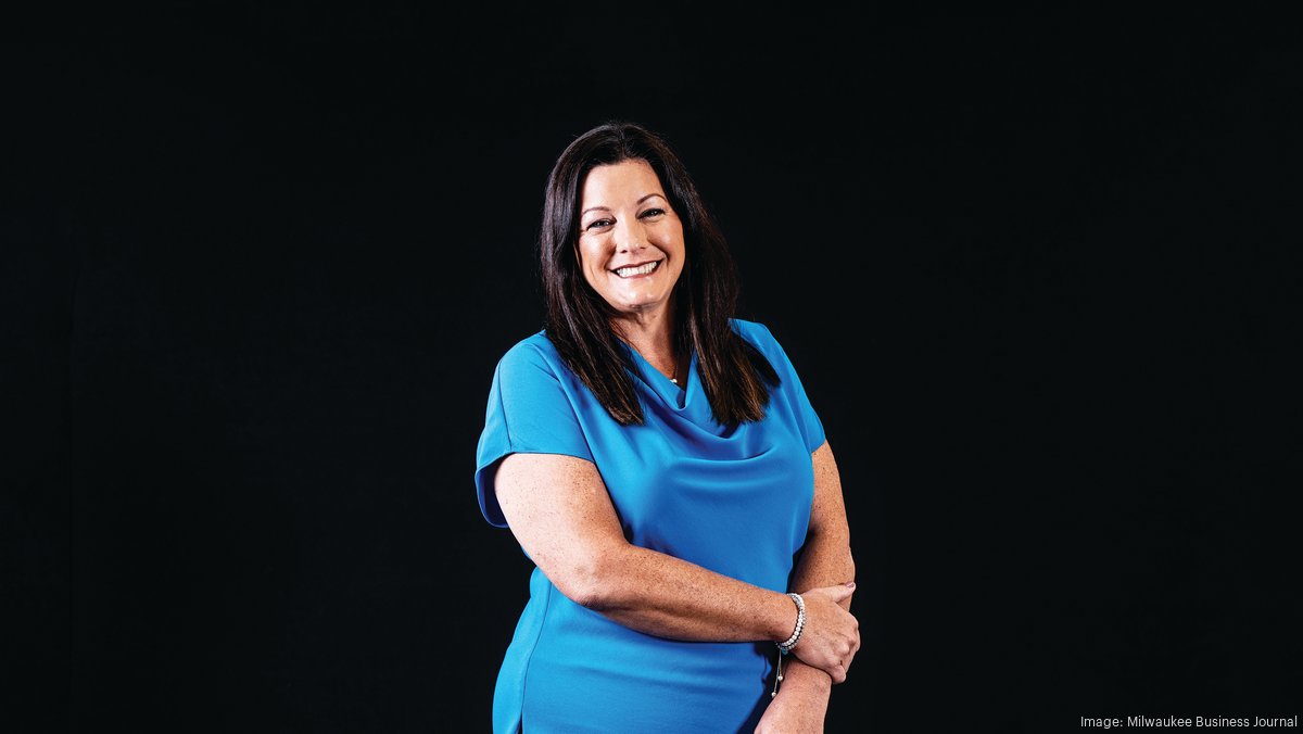 Women of Influence: Julie Ellenbecker-Lipsky, Ellenbecker Investment ...