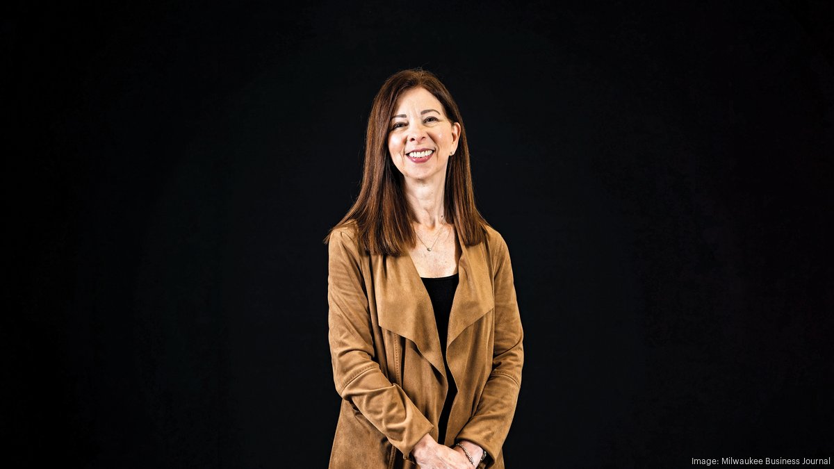 Women of Influence: Sandi Siegel, M.E. Dey & Co. Inc. - Milwaukee ...