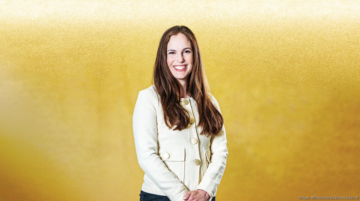 Women of Influence: Stephanie Hacker, Southeastern Wisconsin Regional ...