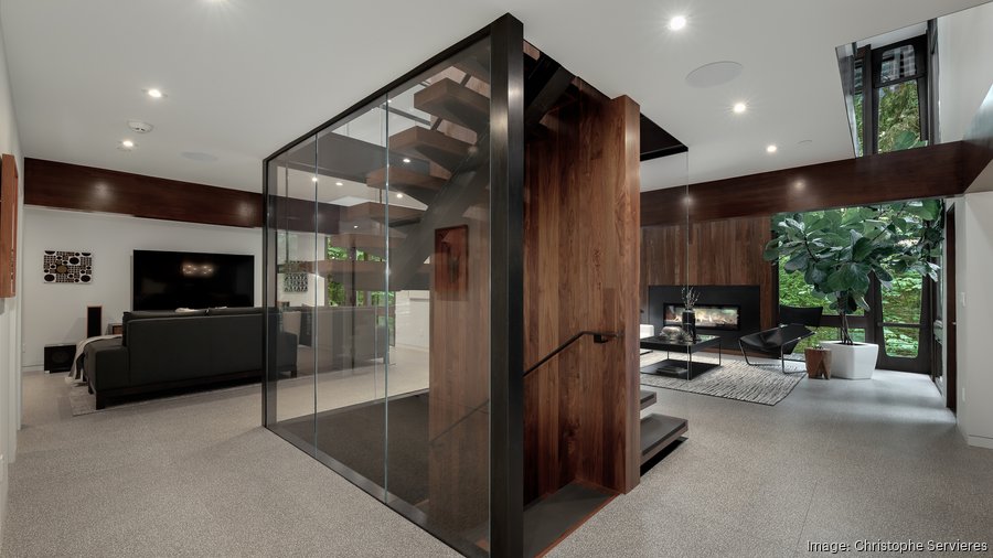 VersusGame VP selling treehouse-style dream home in Shoreline - Puget ...