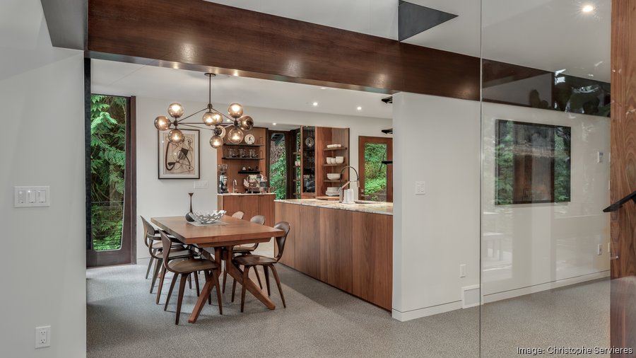 VersusGame VP selling treehouse-style dream home in Shoreline - Puget ...