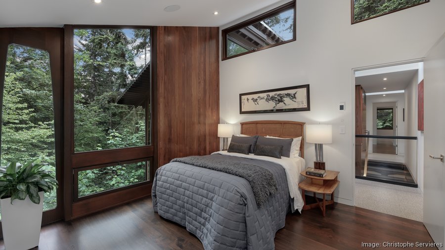 VersusGame VP selling treehouse-style dream home in Shoreline - Puget ...