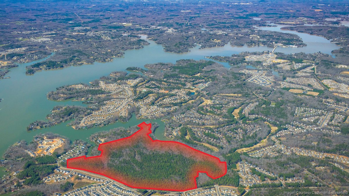130 acres in south Charlotte community on Lake Wylie up for sale ...