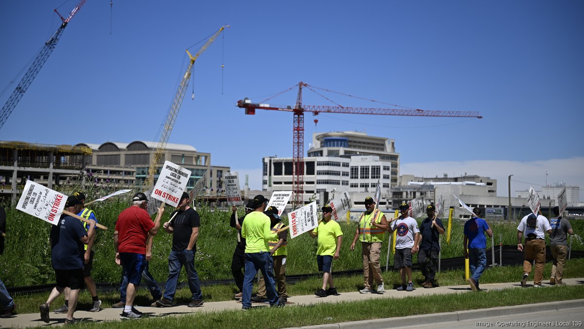 700+ local construction workers on strike at sites including Froedtert ...