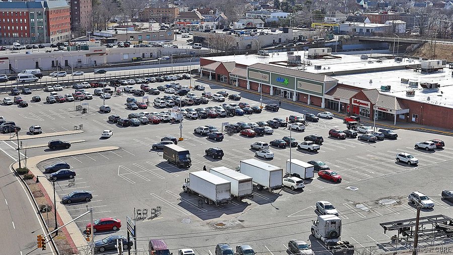 Grossman Cos. buys Star, Walgreens plaza in Quincy - Boston Business ...