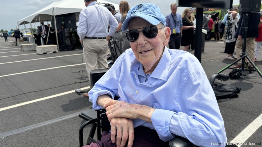 Henry Isaacson, longtime Greensboro airport chairman and champion, dies ...