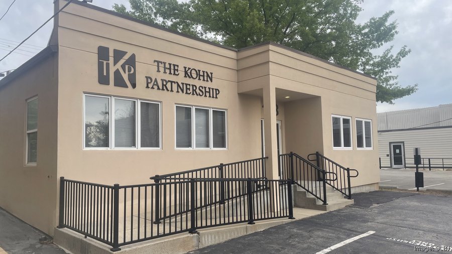 Clayton tax attorneys Michael E. Kohn, daughter Catherine "Liza ...