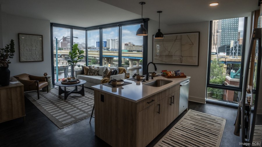 See inside Hines' new Third Water luxury apartment tower 333 Water ...