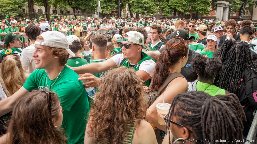 Celtics parade 2024 photos show crowds, crazies to parade route ...