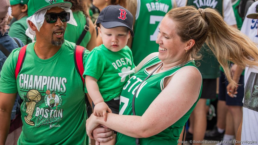 Celtics parade 2024 photos show crowds, crazies to parade route ...
