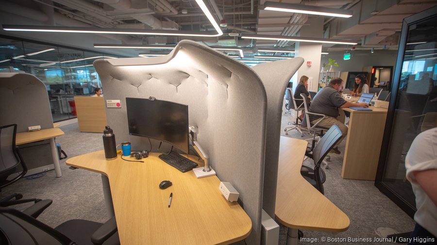 Moderna opens new, larger headquarters in Cambridge - Boston Business ...