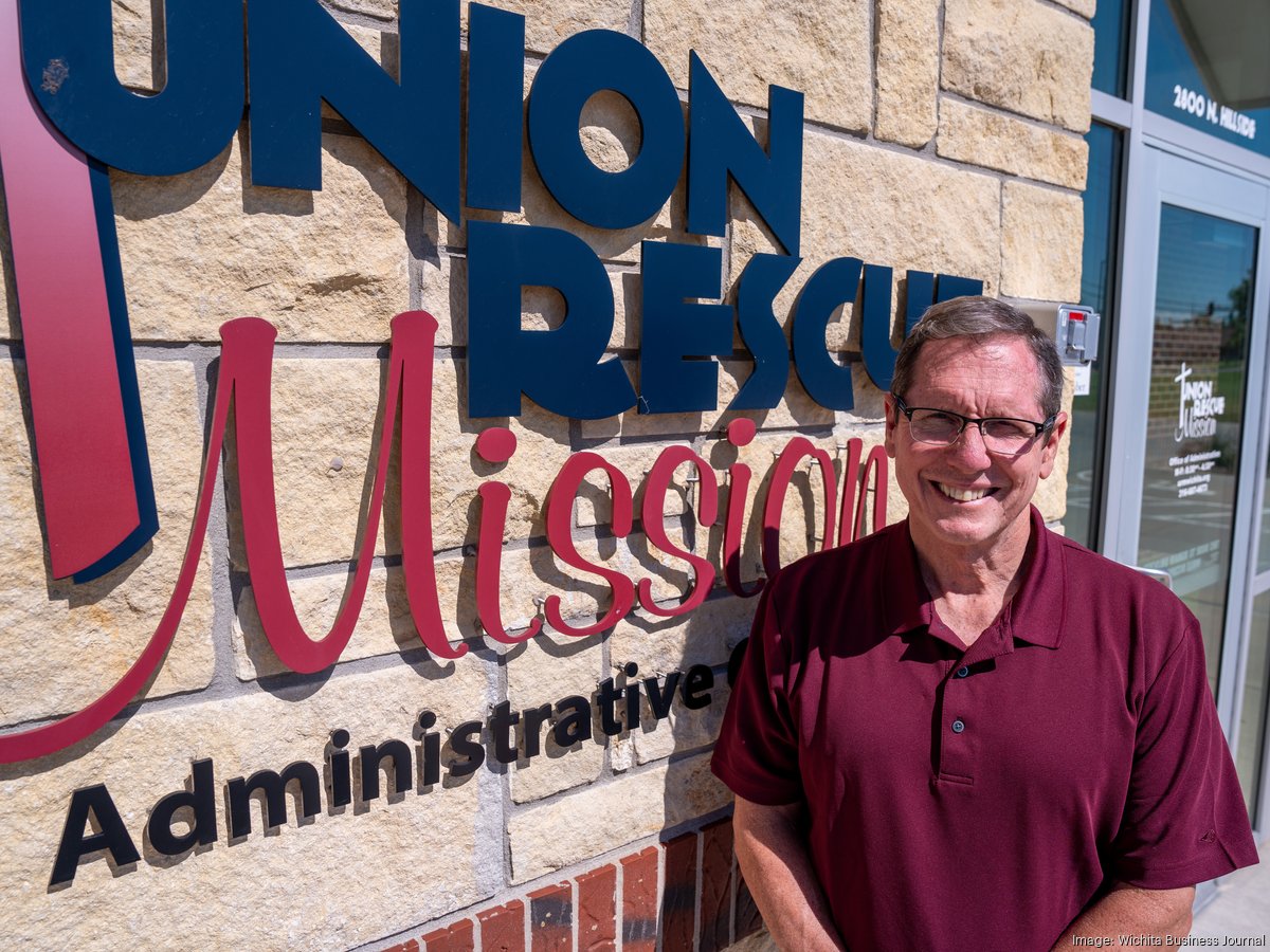 Union Rescue Mission Logo