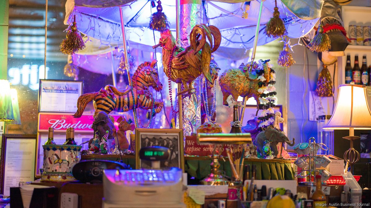 Austin icons: Carousel Lounge's secrets to lasting more than 60 years ...