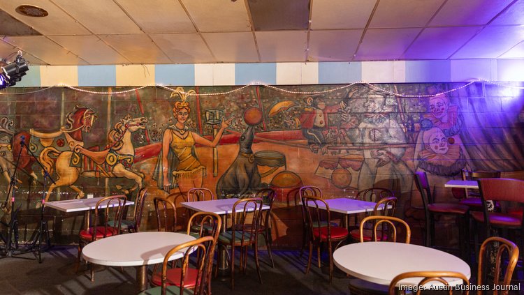 Austin icons: Carousel Lounge's secrets to lasting more than 60 years ...