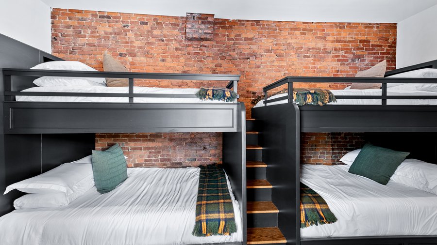 Check out Louisville's newest bourbon-themed Airbnb (Photos ...