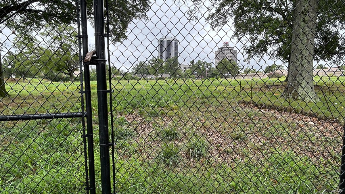 Revised plans for development at East Memphis' former Racquet Club site ...