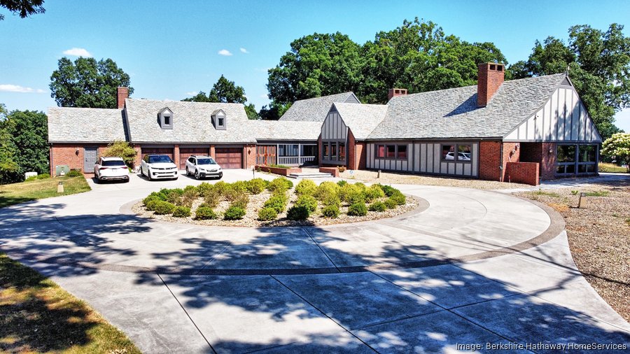 This Bell Acres home is for sale for over $2.4 million (photos ...