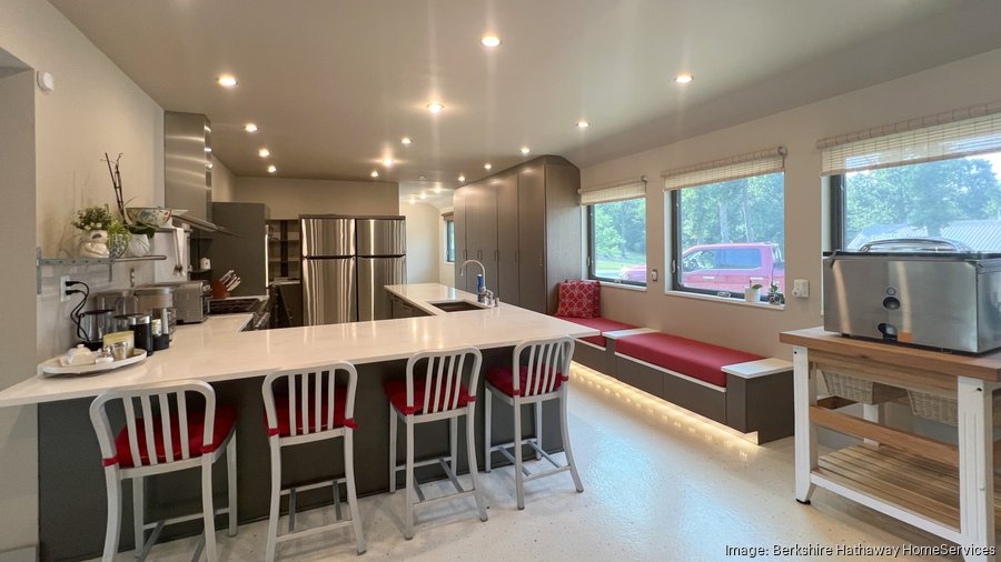 This Bell Acres home is for sale for over $2.4 million (photos ...