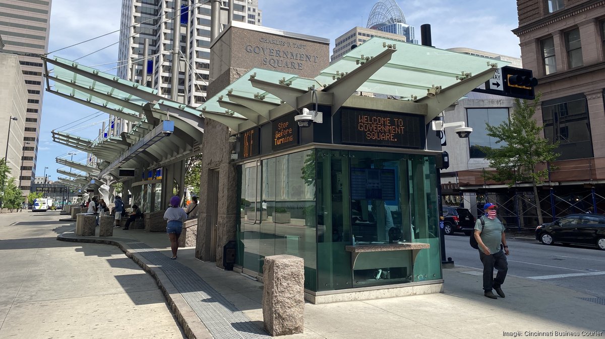 Cincinnati mayor calls for SWAT presence after downtown shootings ...