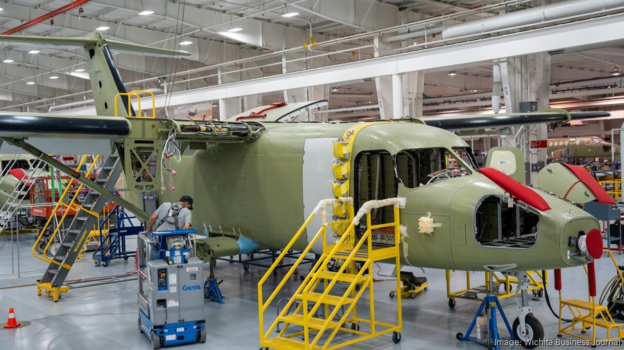 High-stakes Textron Aviation machinists vote set for this weekend ...