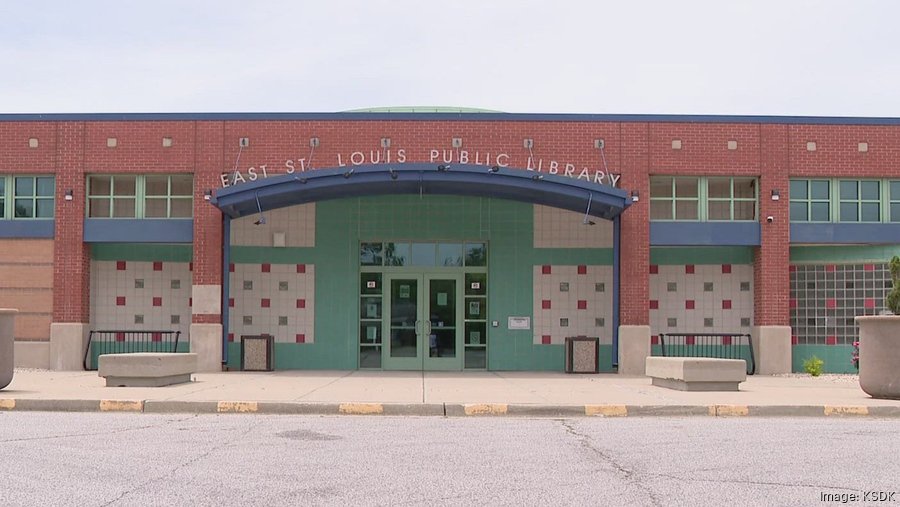 Former East St. Louis Public Library director indicted for alleged ...