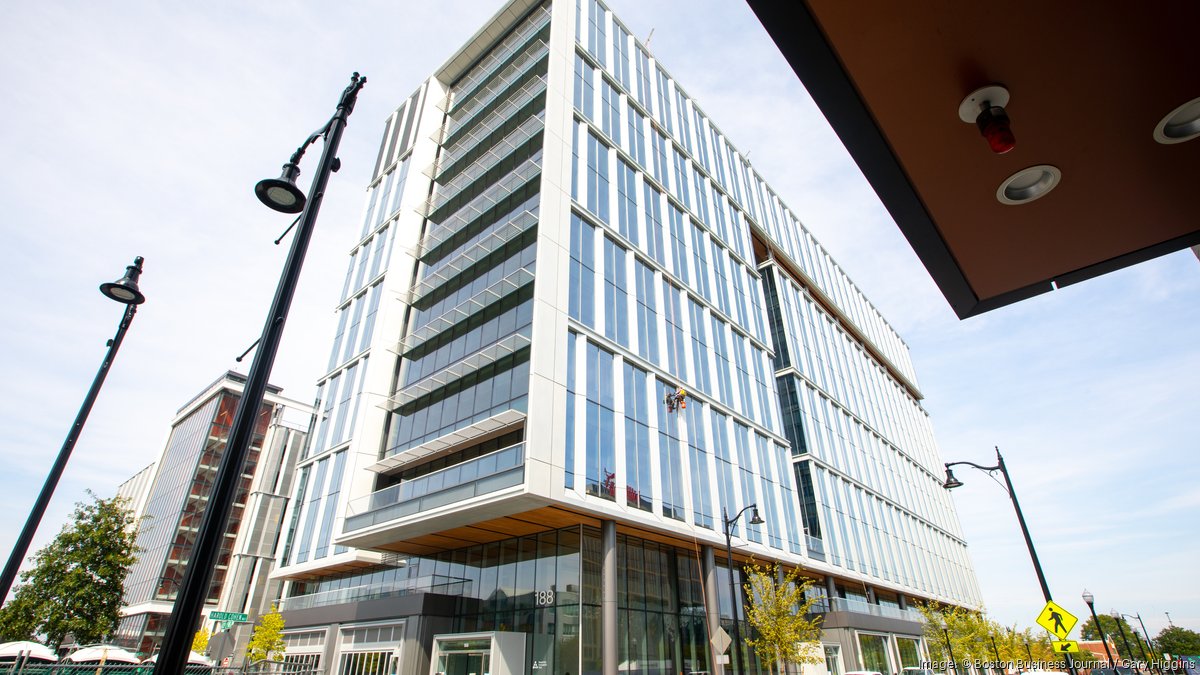 Boston lab leases double in Q2 2025, but vacancy remains high - Boston ...