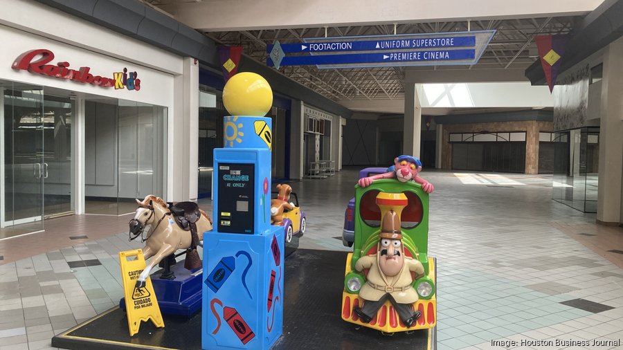 Greenspoint Mall retailers to reopen in former Palais Royal space ...
