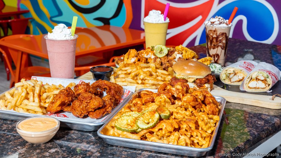 Dining news: New food items at Eagles games; Weckerly's Ice Cream opens ...