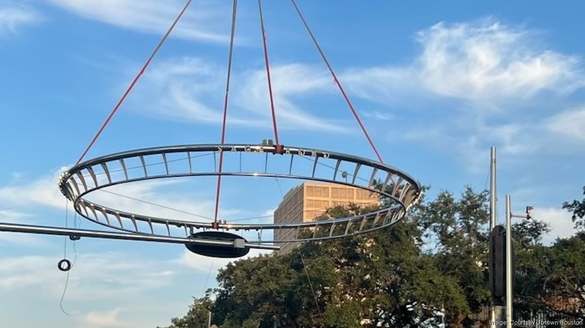 Uptown District completes replacement of ring signs - Houston Business ...