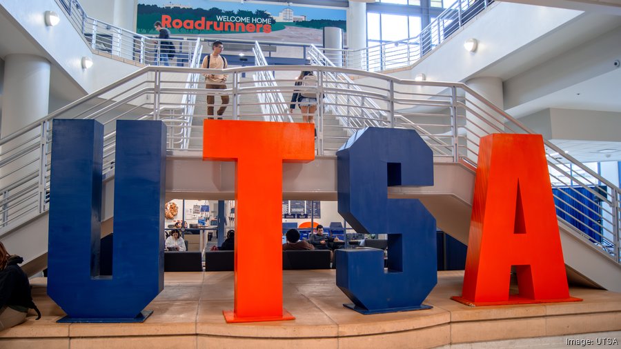 UTSA sets enrollment record ahead of planned merger - San Antonio ...