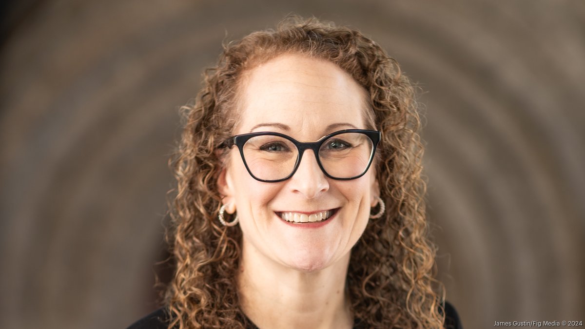 Amy Rosenow - Chicago Business Journal