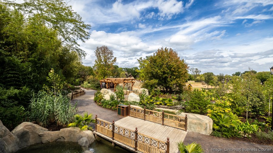 Cincinnati Zoo debuts Elephant Trek exhibit - Cincinnati Business Courier