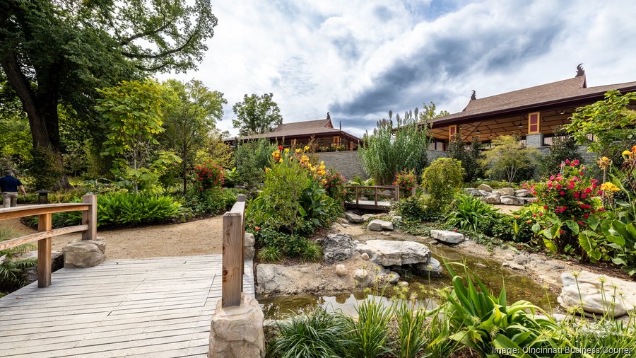 Cincinnati Zoo debuts Elephant Trek exhibit - Cincinnati Business Courier