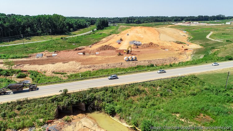 Airport runway project at CLT gets $290M boost from FAA - Charlotte ...