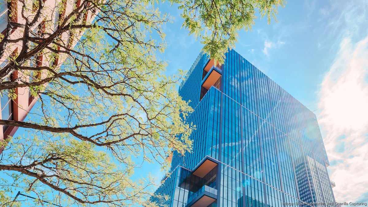 Denver’s newest office tower 1900 Lawrence completes construction ...
