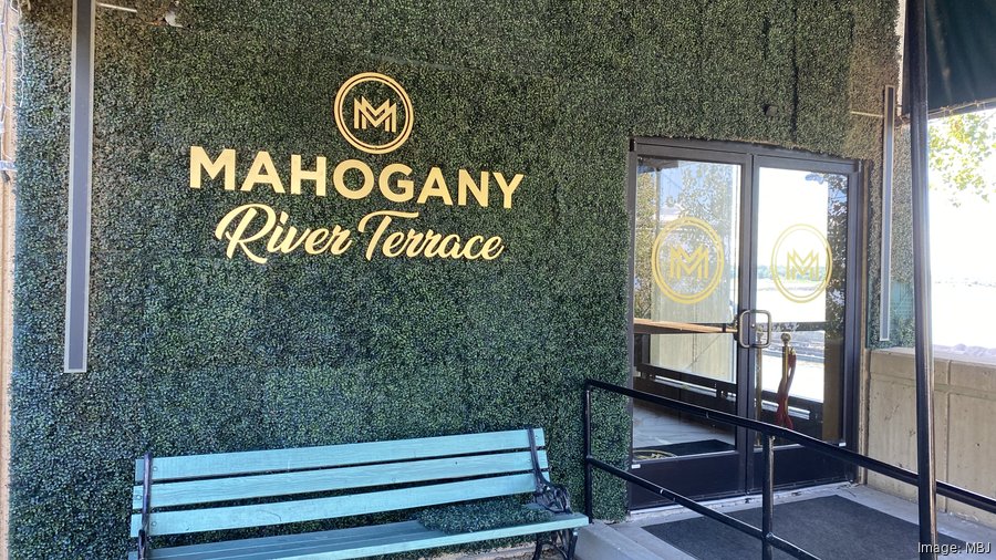 Mahogany River Terrace restaurant opens 280 Island Drive on Mud Island ...