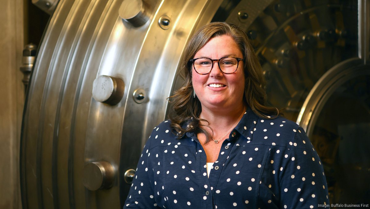 Tricia Barrett of Crowley Webb wins a C-Level Award from Buffalo ...