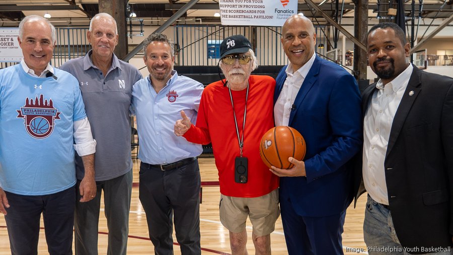 76ers superfan heads to Hall of Fame with Jack Nicholson, Spike Lee ...