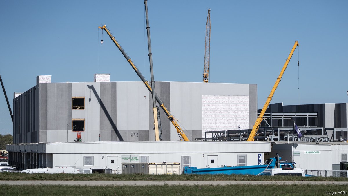 Microsoft's $3.3B data center campus now spans three sites in Mount ...