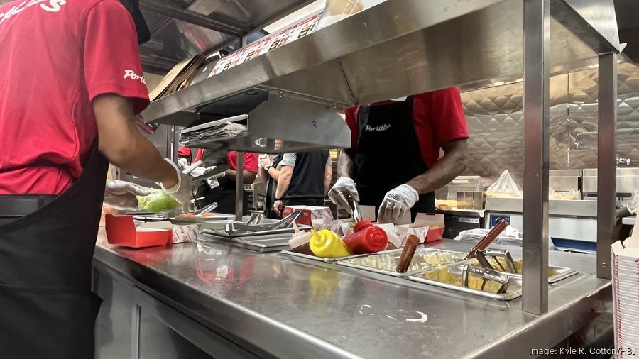 Portillo's opens first Houston-area restaurant with more to come ...