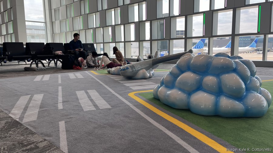 Bush Intercontinental Airport (IAH) Terminal D expansion opens ...