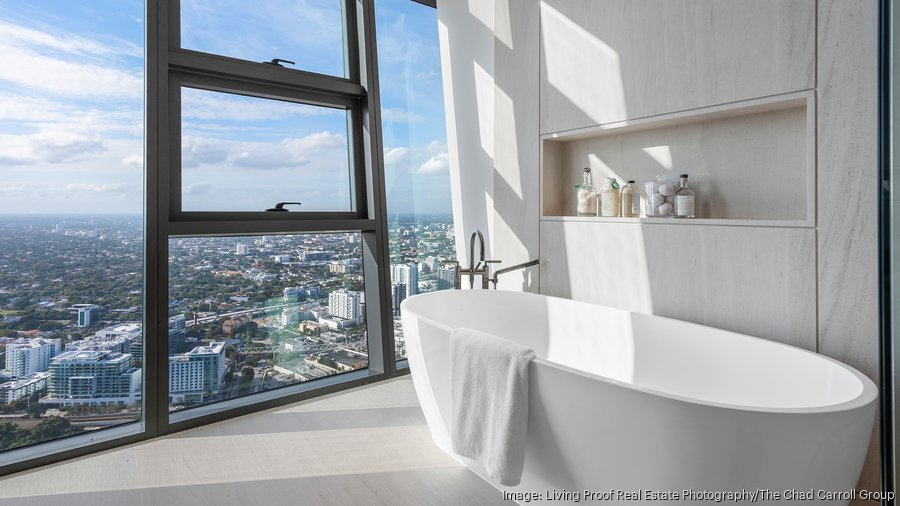 Summit Therapeutics' Bob Duggan buys Echo Brickell penthouse - South ...