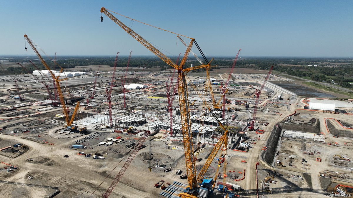 Construction at Intel's $28B Ohio One fabs in New Albany goes vertical ...