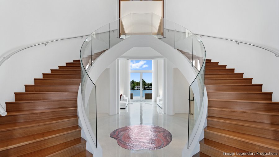 Elizabeth Dascal buys home in Miami Beach for record price in Biscayne ...